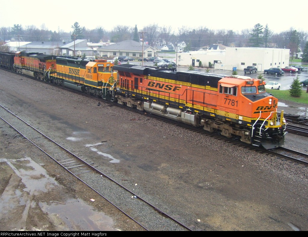 BNSF 7781